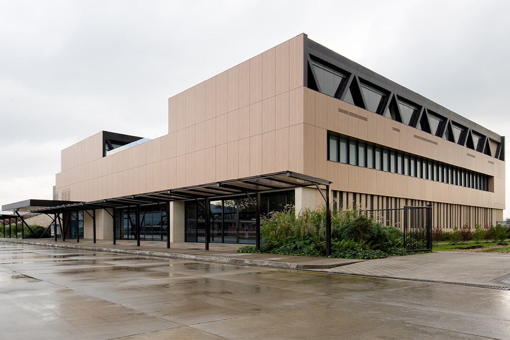 COLEGIO COLOMBO BRITÁNICO | constructum