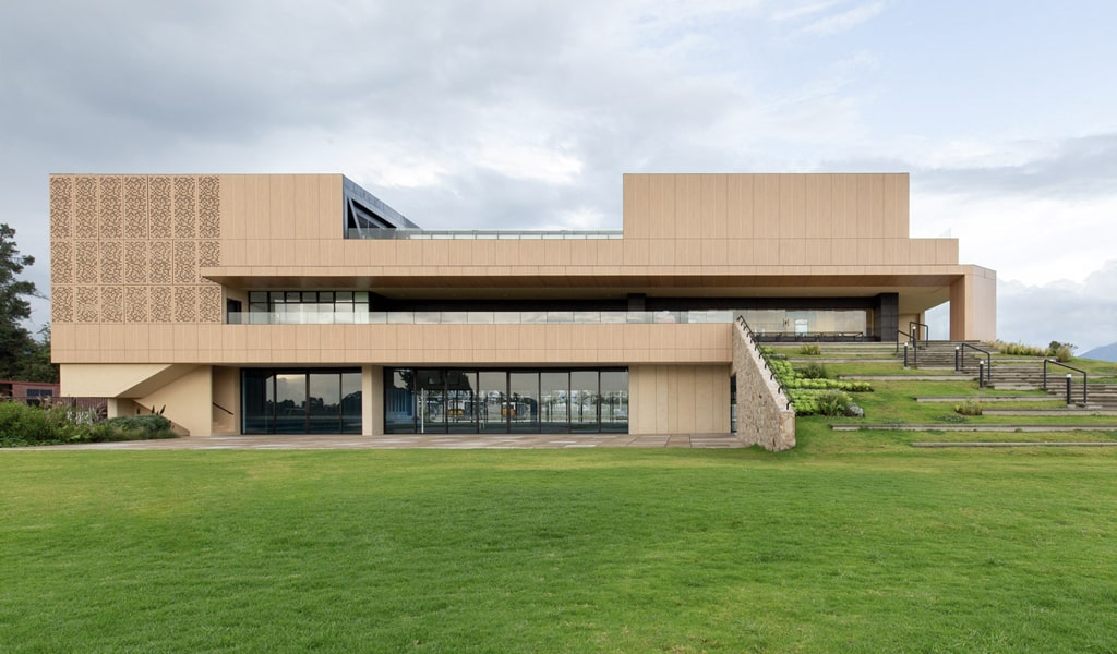 COLEGIO COLOMBO BRITÁNICO | constructum
